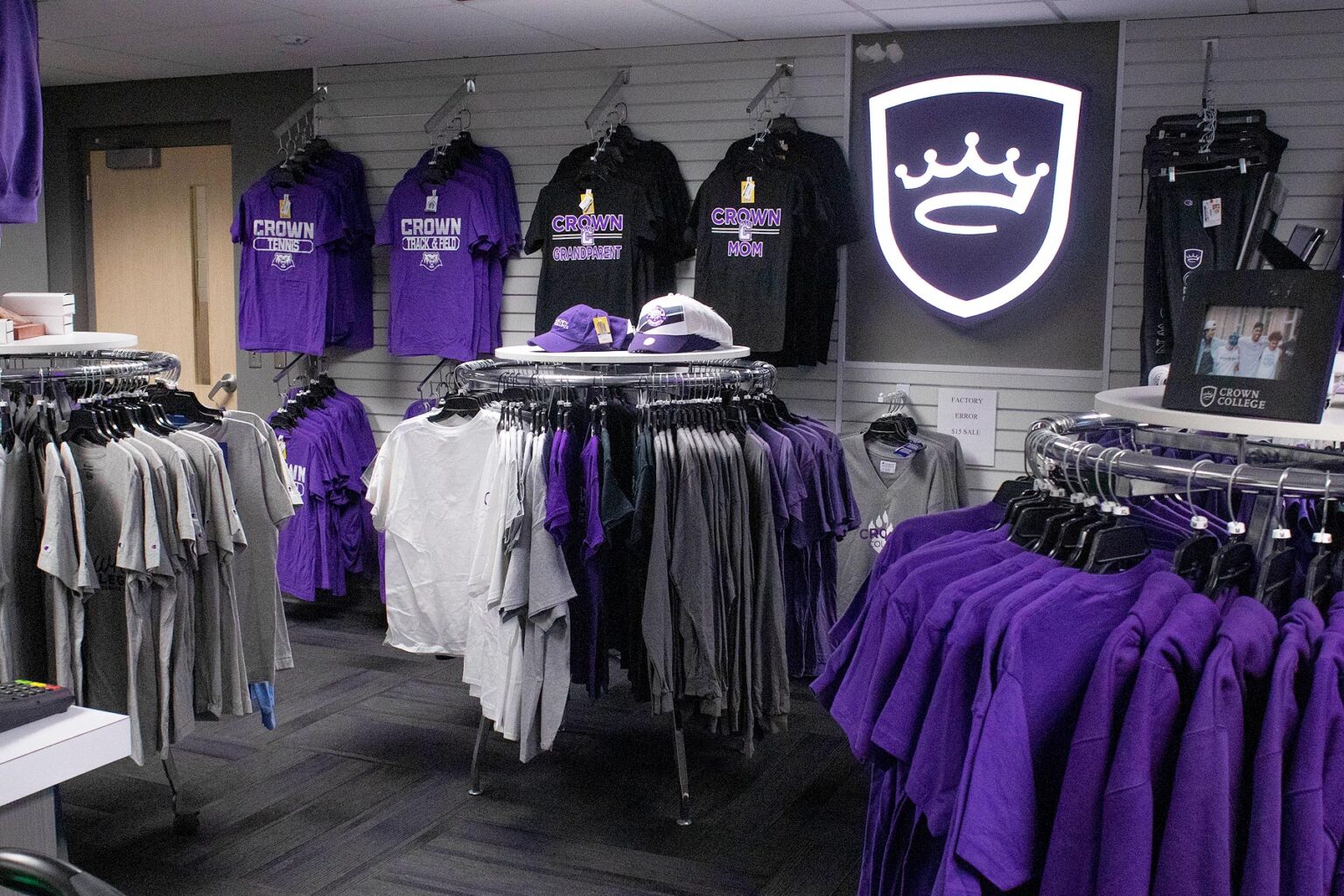 Alumni - Crown College